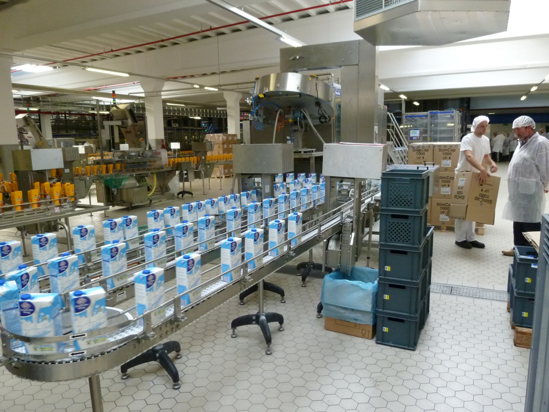 FrieslandCampina investeert in nieuwe flessenlijn en zoekt d... (Aalter ...